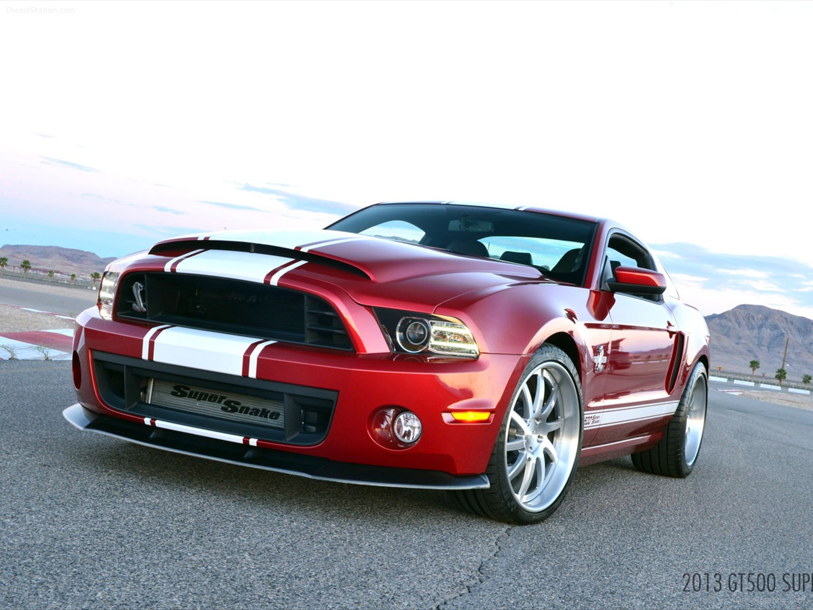 Ford Mustang Shelby GT 500 Super Snake