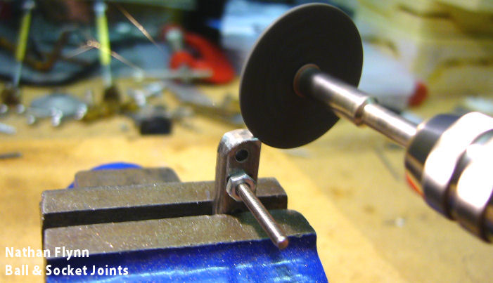 Nathan Flynn: Ball & Socket Armature - Double Ball Joint