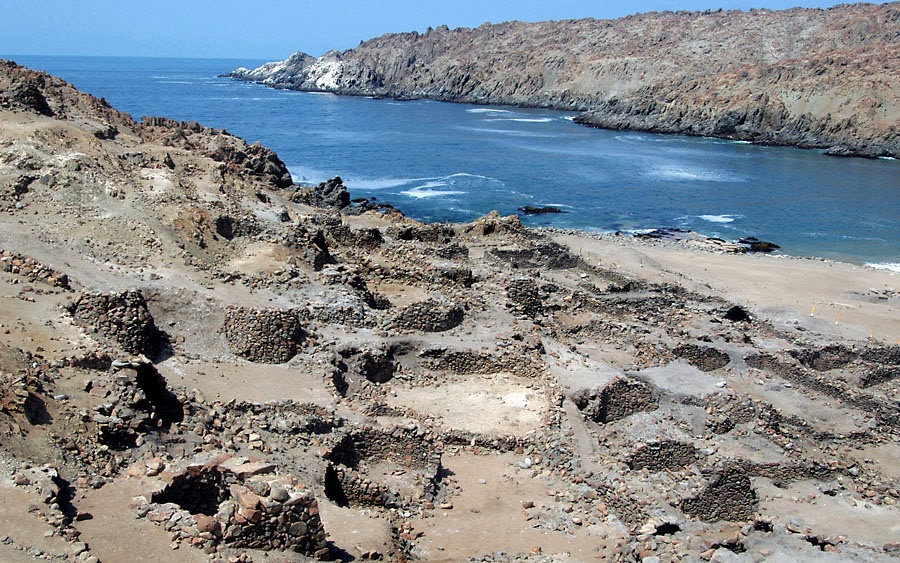 Un camino inca junto al mar