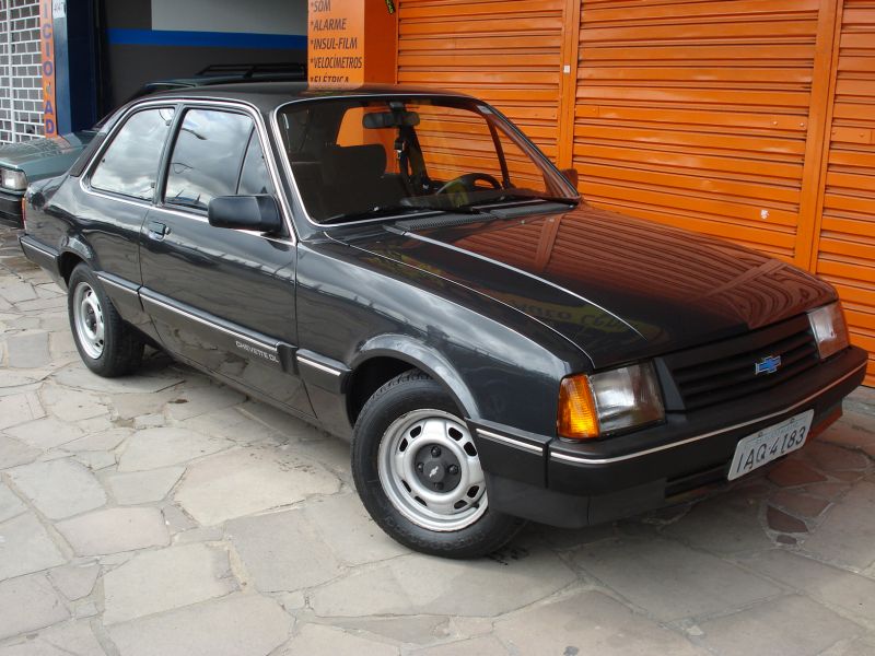 MAX E OS CARROS: CHEVROLET CHEVETTE, O PEQUENO CHEVROLET