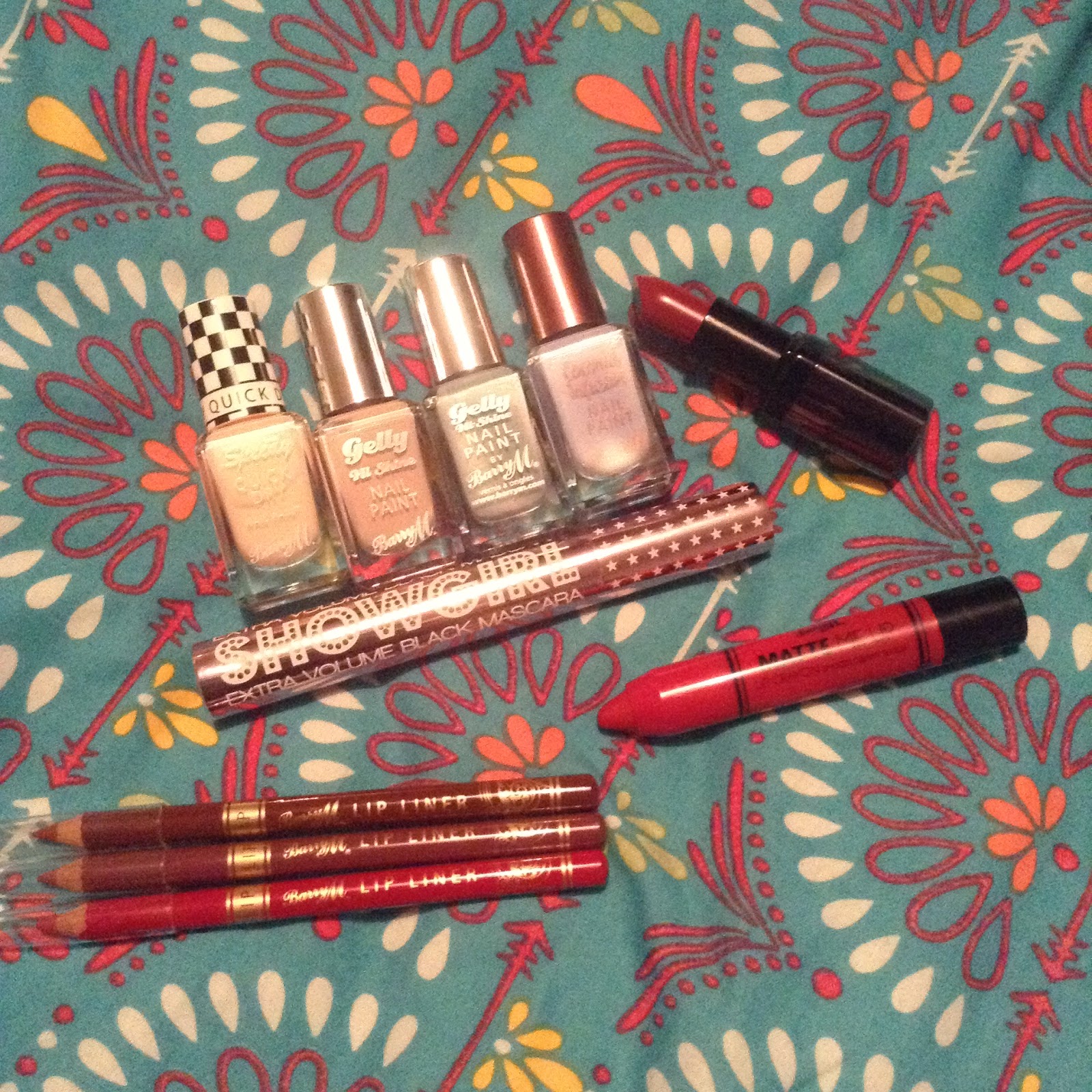 Books, Bakes And Beauty : Brand Review: Barry M