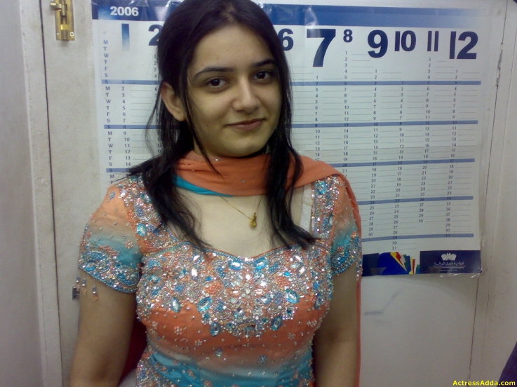 Hot Mallu Desi Indian Aunty Sms Chat Phones Number Chubby College Girl