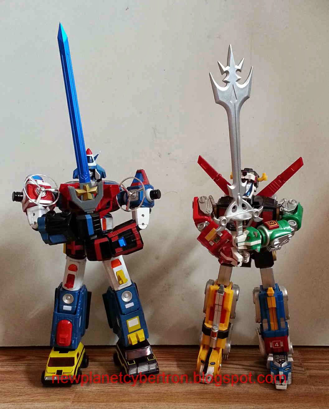 New Planet Cybertron: Misc Review: Voltron Vehicle Force (Miracle ...