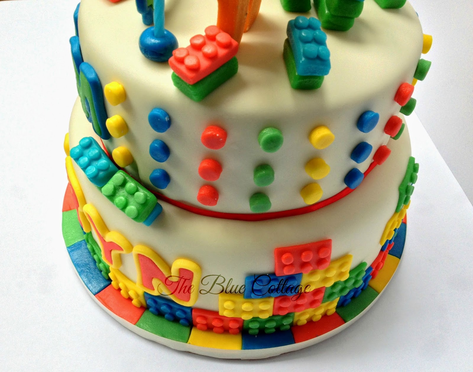 The Blue Cottage: Fondant Birthday Cake ~ Lego Movie Emmet and Wyldstyle