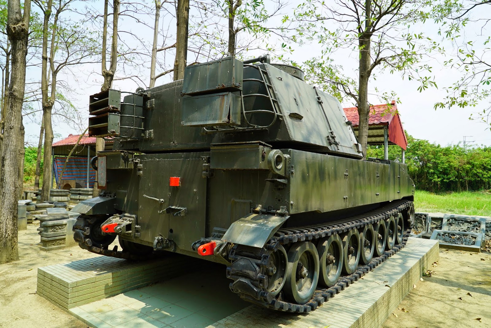 Blair's 軍事,警察及消防攝影: M108 howitzer 自走砲