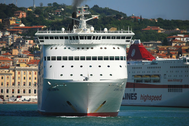 La Grecia in Italia : Anek Lines, prenotazioni per la Grecia a gonfie vele