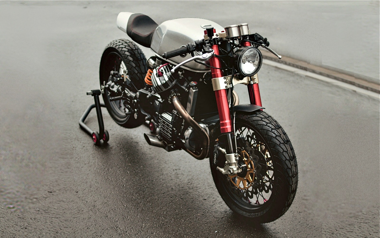 Real Riders: Honda CX500 Custom by Sasha Lakic