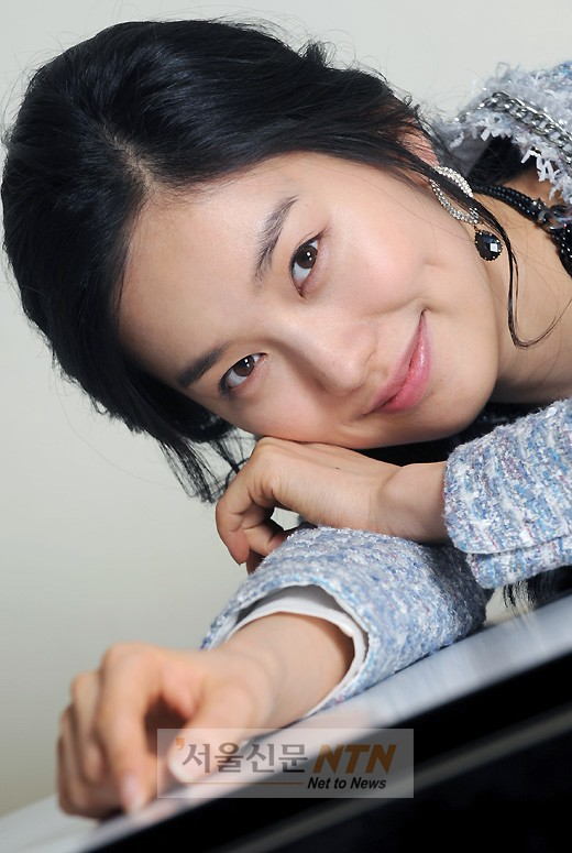 Hwang Sun Hee | Artists From Asia