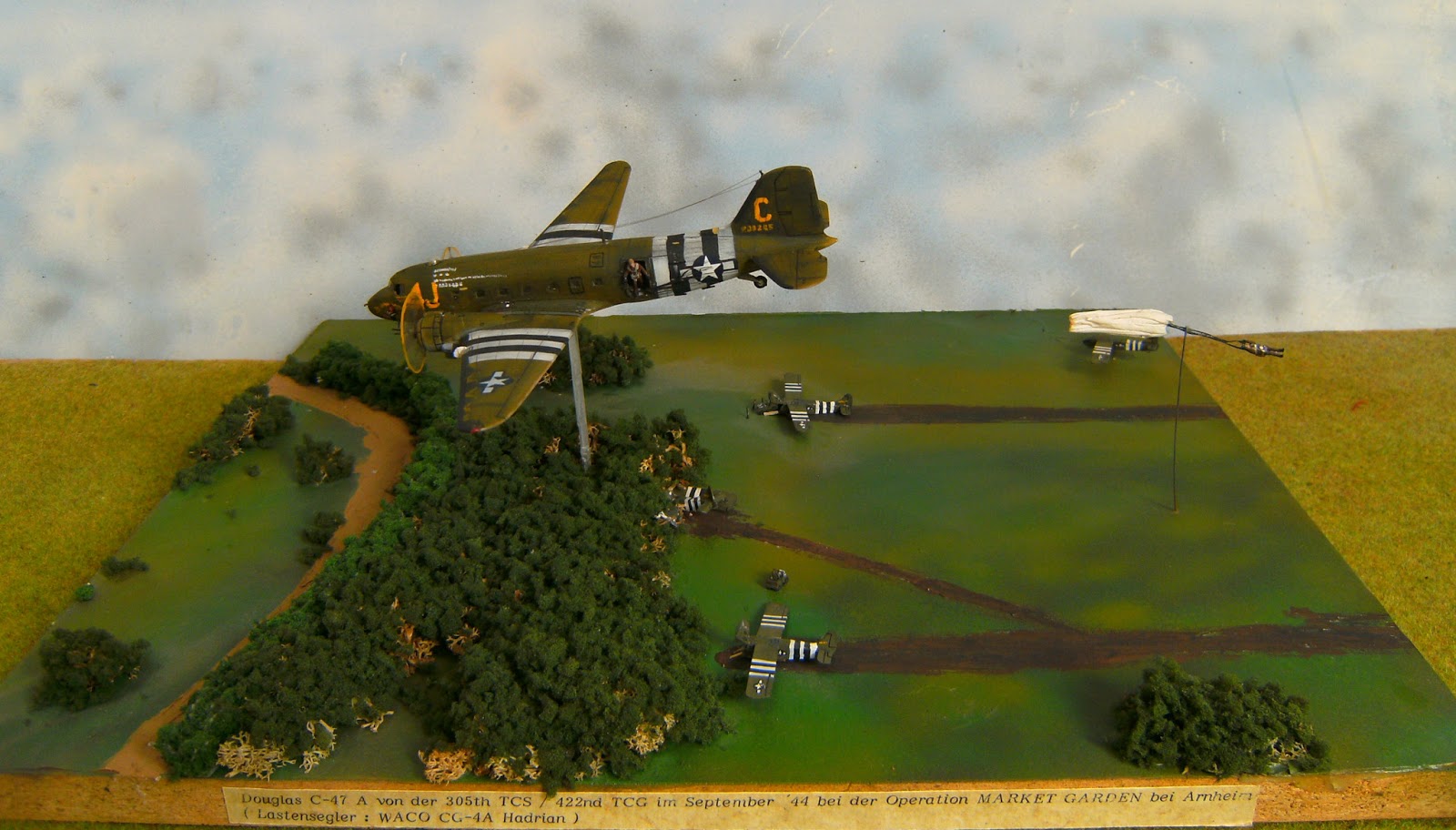 Happyscale-Modellbau: Market Garden! Douglas C-47A Dakota + Waco CG-4A ...