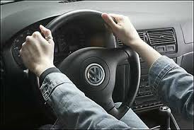 Sintonía: AL VOLANTE