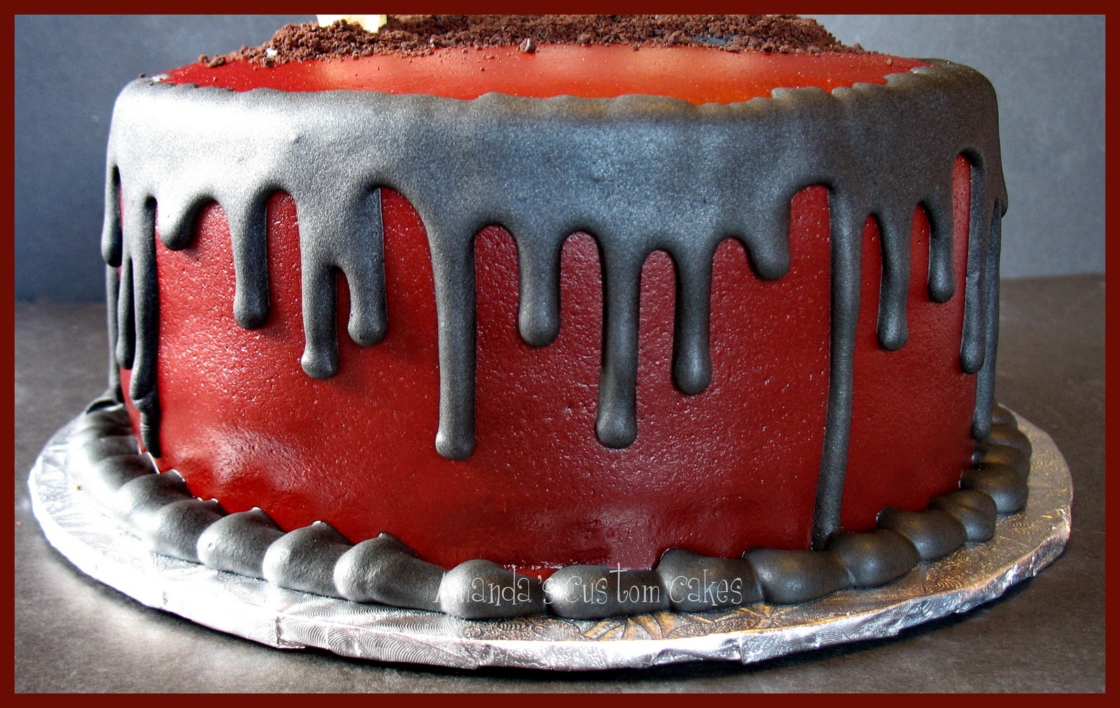 Amanda's Custom Cakes: Creepy Hand Halloween Cake