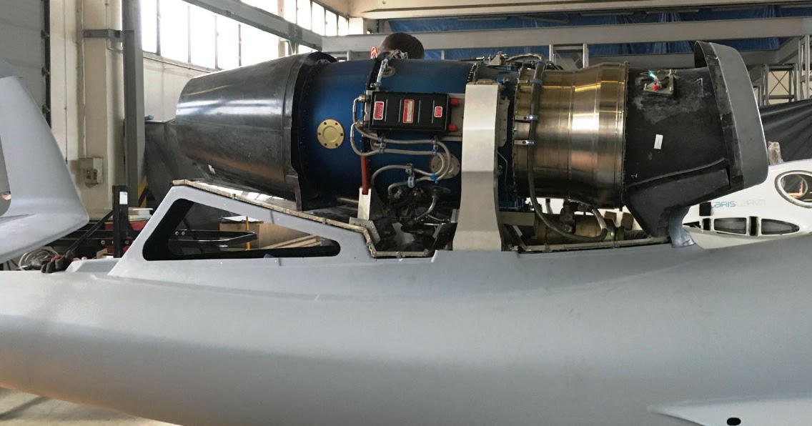 Próby z nowymi silnikiem dla samolotu Flaris LAR 1
