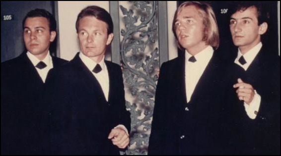 El Rincón Oscuro: RONNIE JAMES DIO: Los primeros años