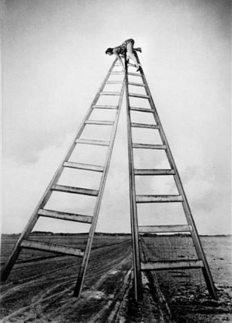 Grete Stern: The Lady of Dreams’ Photo-Collages ~ Vintage Everyday