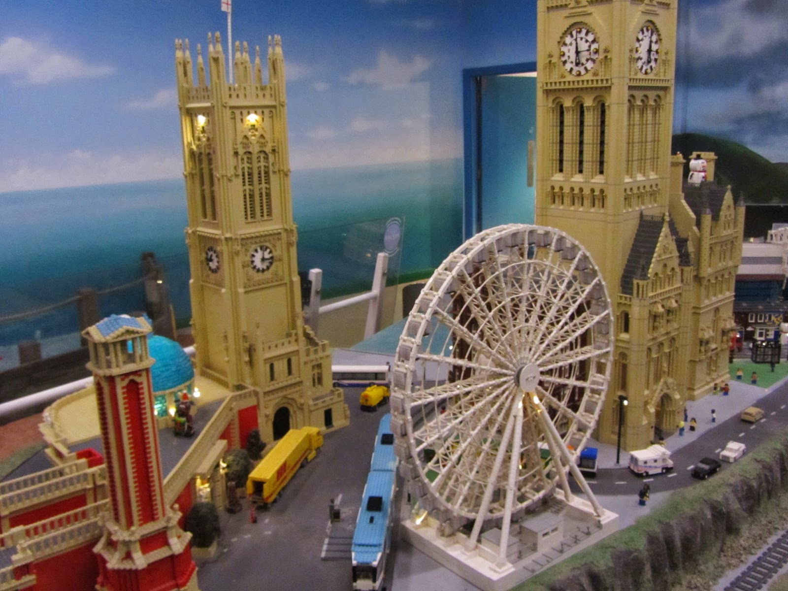 All About Bricks: LEGOLAND Discovery Centre Manchester: Meet the Master ...