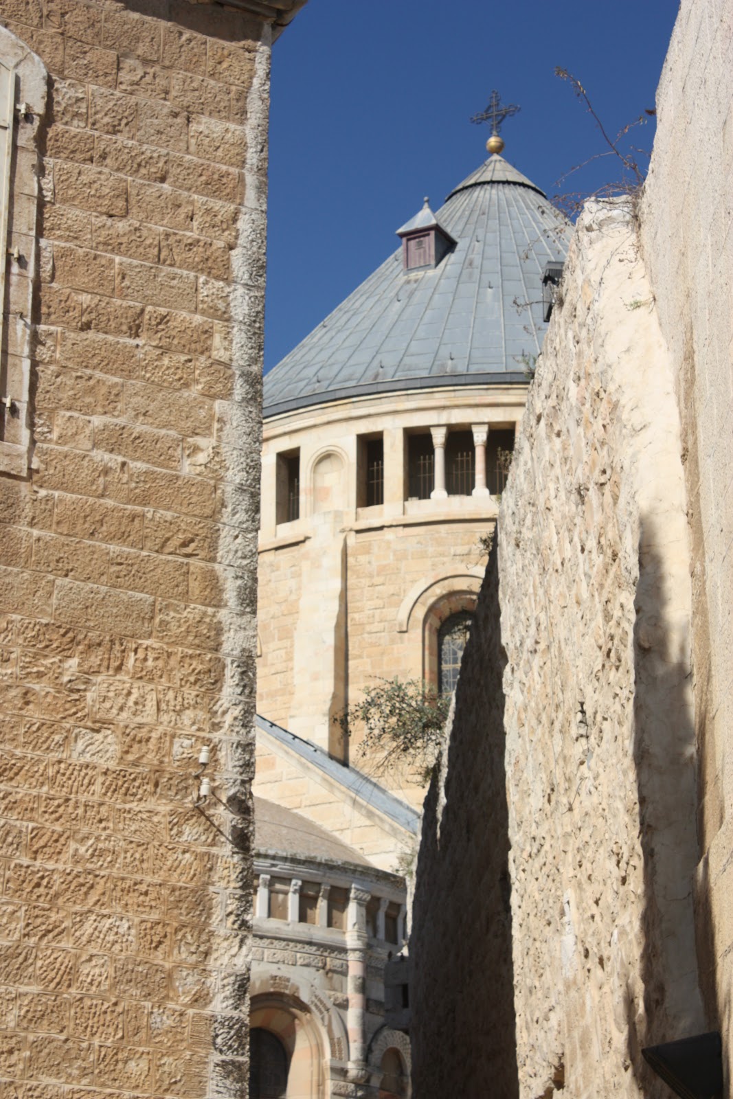 etheria: Jerusalem. Cenáculo. Monte Sión