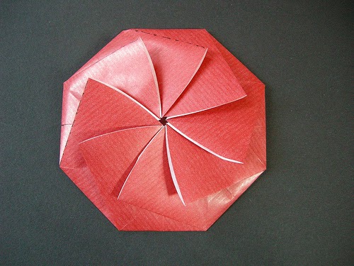 origami circle paper ~ craft projects art ideas