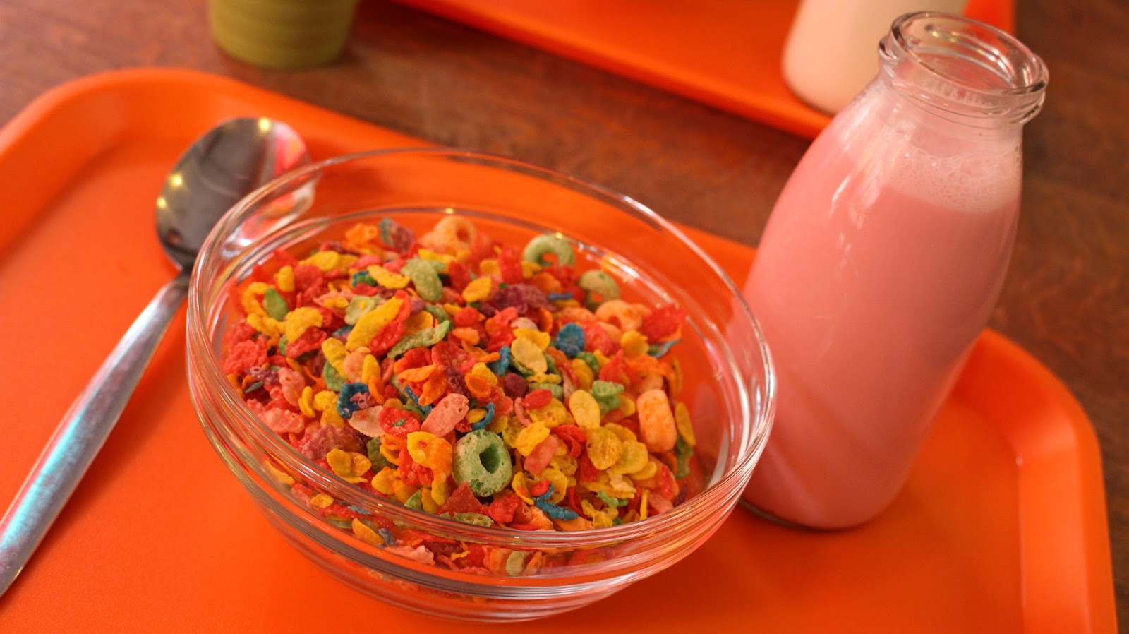 Flakes Corner Berlin - Das Cornflakes Foodporn Café - aufgerouget