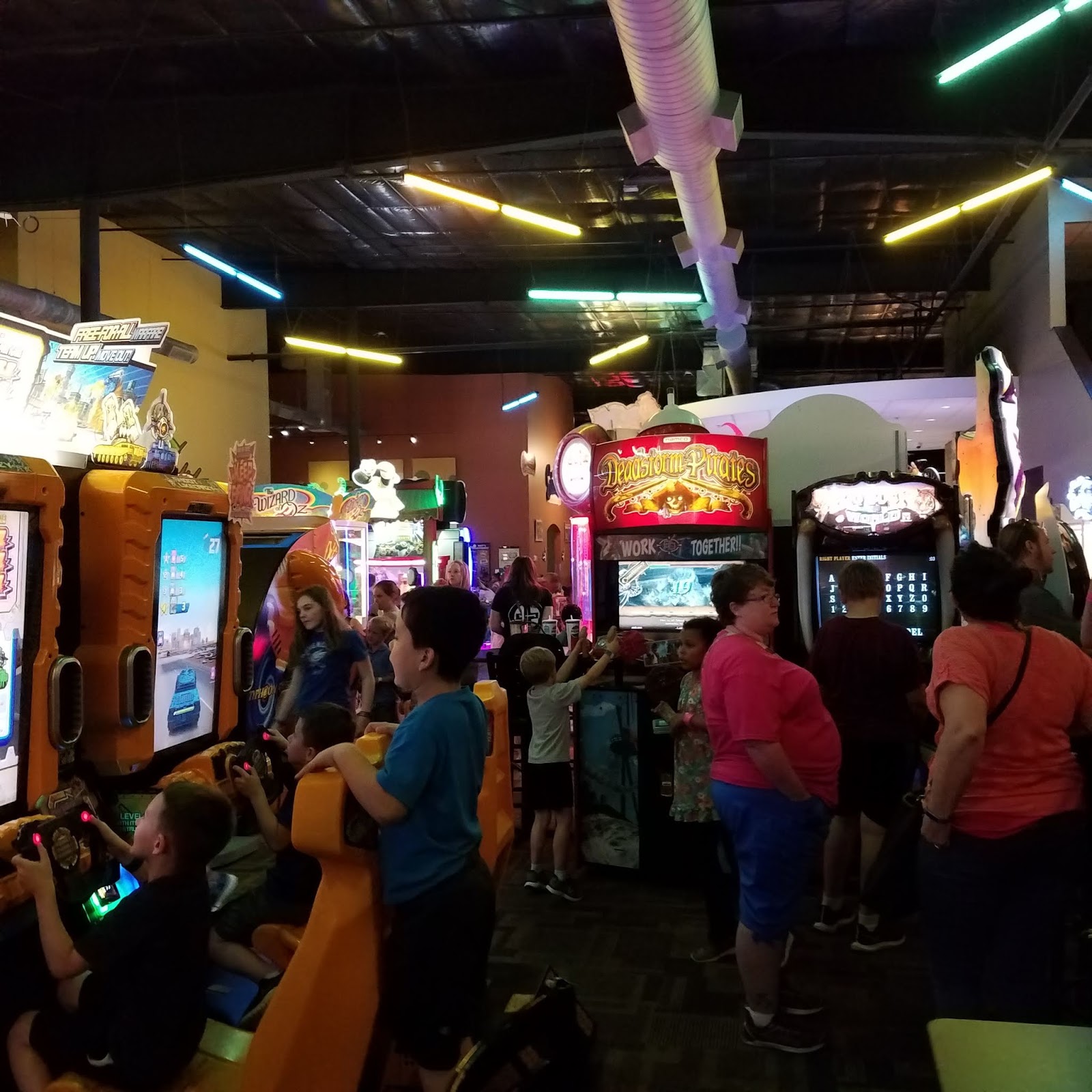 Play St. Louis: Edison's Entertainment Complex, Edwardsville