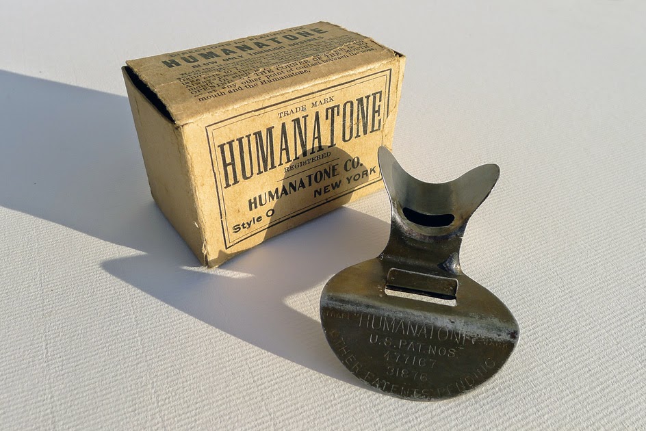 noseflute.org: Another vintage Humanatone with box