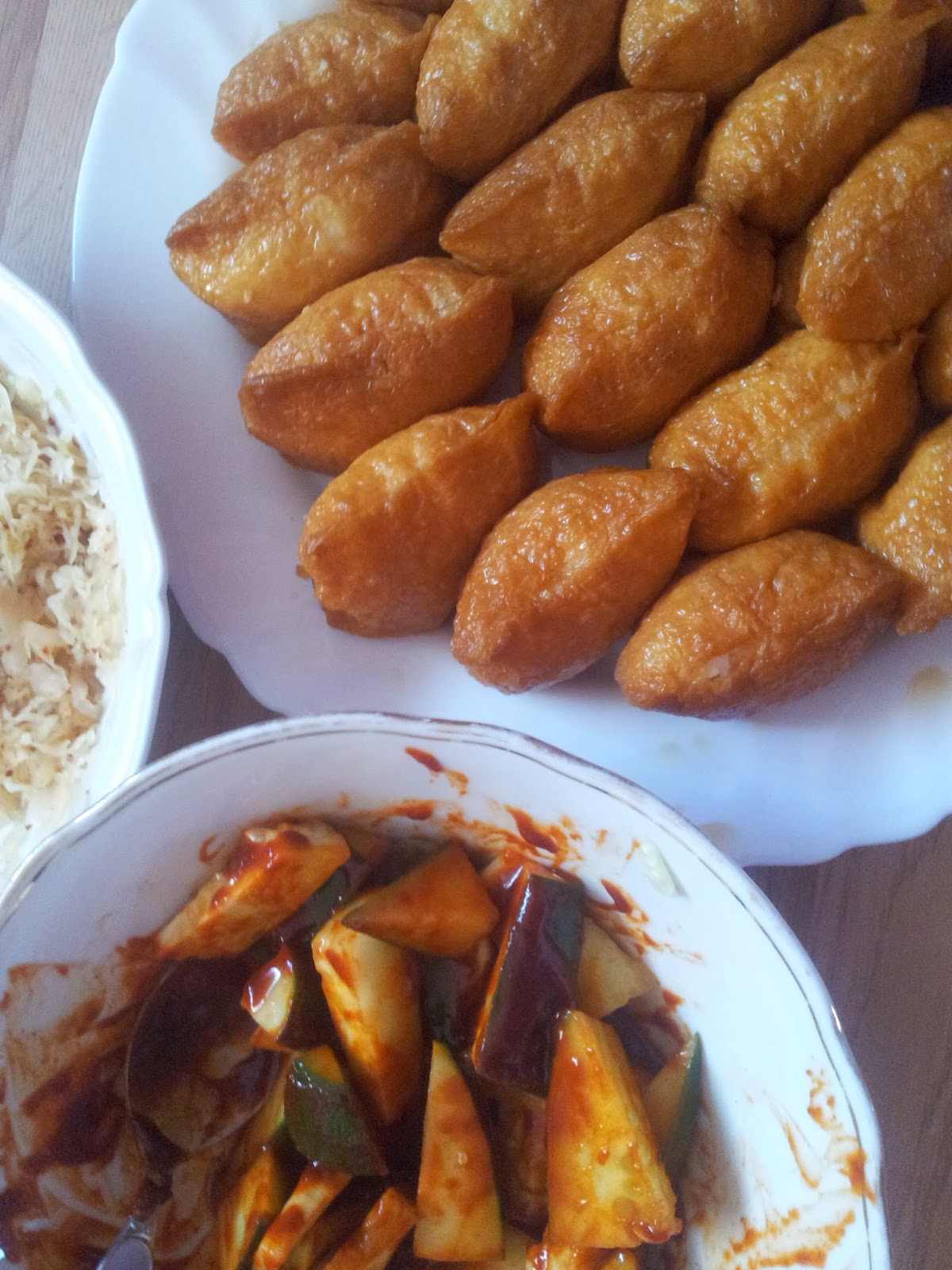 Strangeness and Charms: VEGAN: 유부초밥 - homemade yubuchobap / inari sushi.