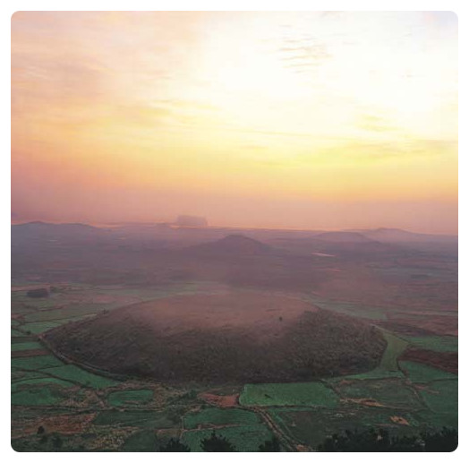 Let's come to know Korea!: The World Natural Treasure, the Mother ...