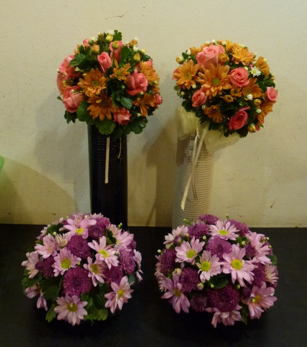 Myjottings898: Gubahan Bunga di Atas Meja - Bentuk Bulat