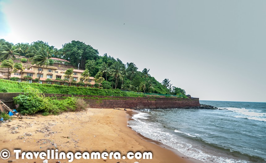 Witnessing the wild power of ocean around Sinquerim beach in North Goa