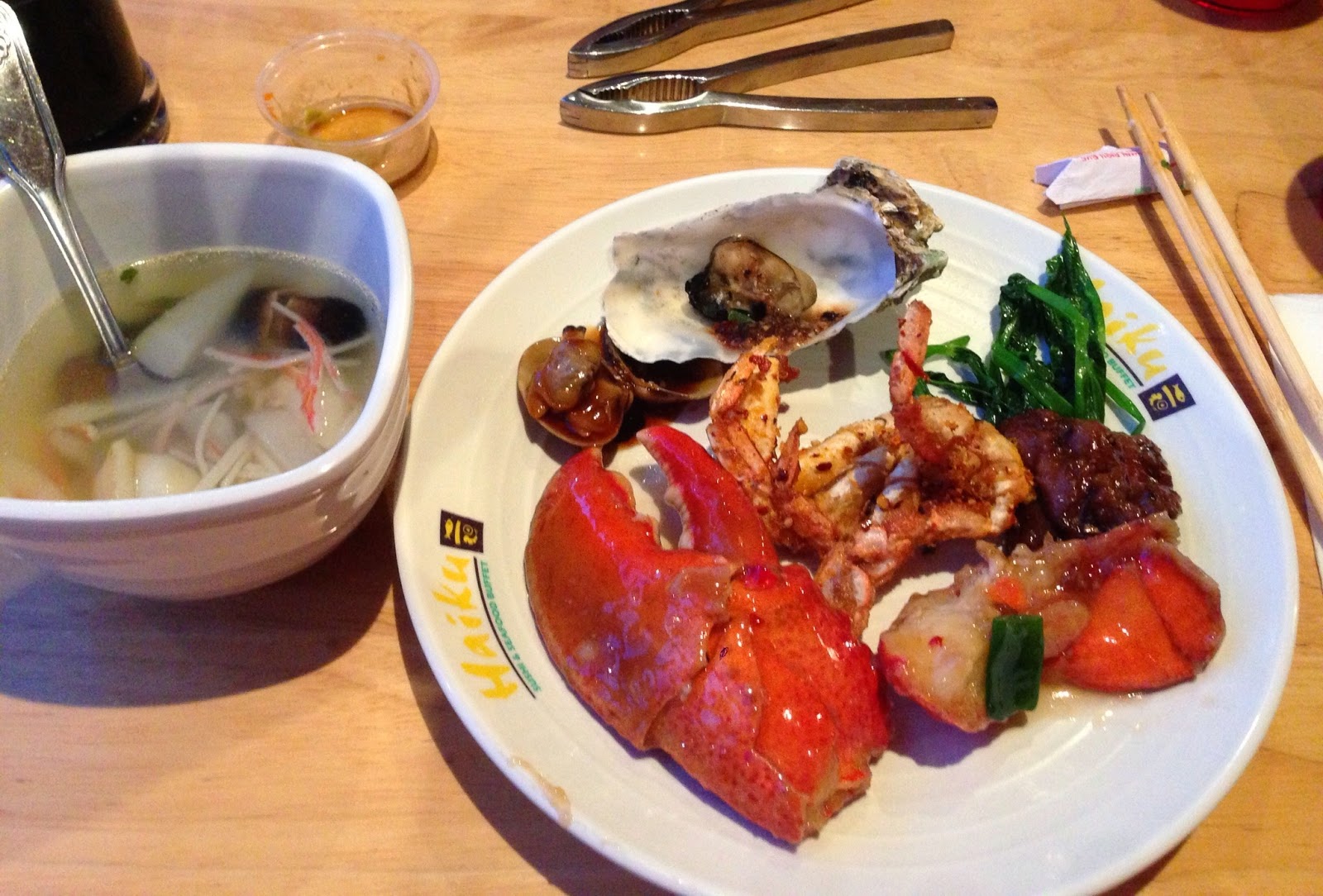 Kitty the Explorer: Review: Haiku Sushi & Seafood Buffet @ Redmond, WA