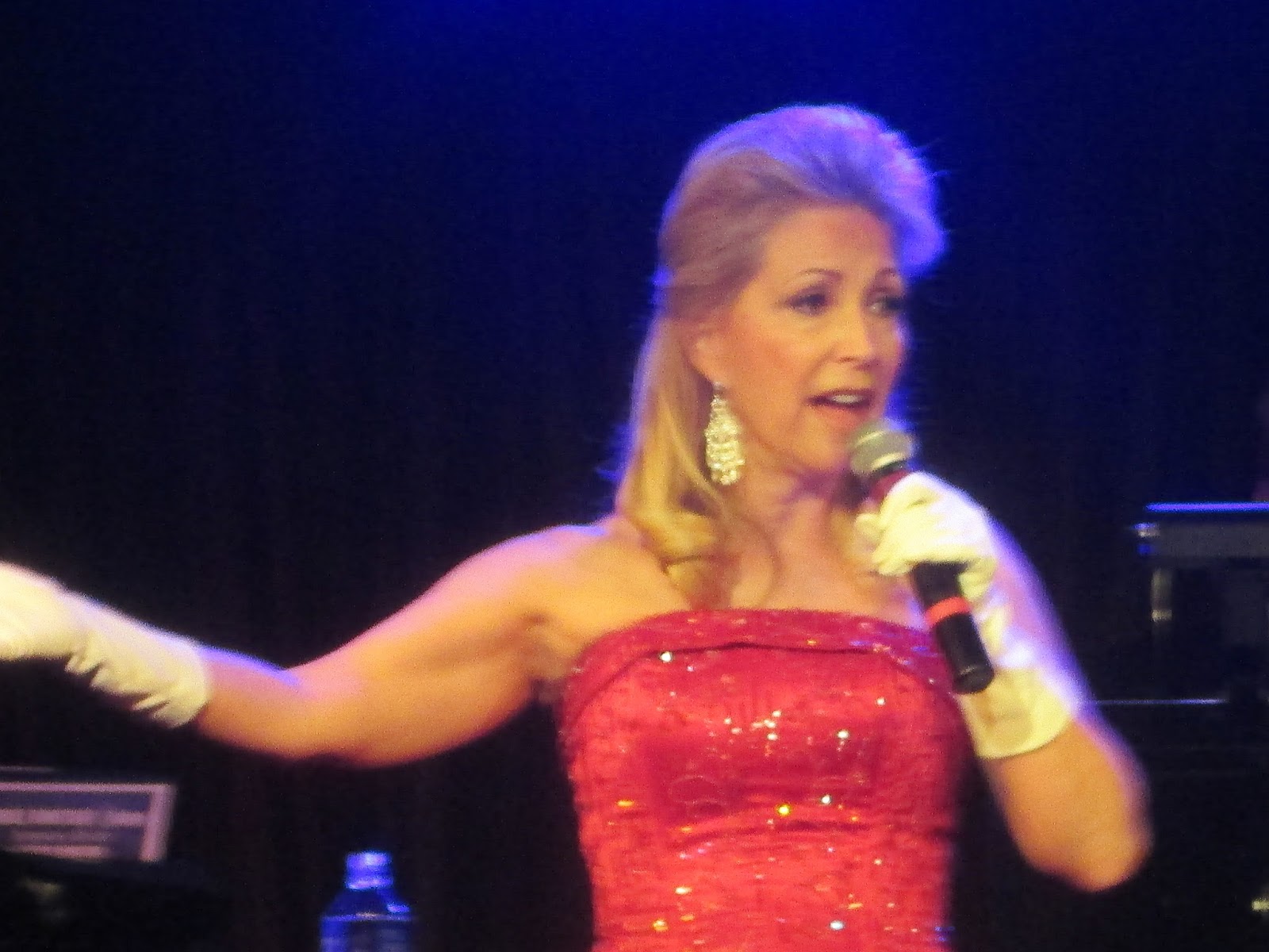 Review: Robyn Spangler Brings RIDDLE, RONSTADT & ROBYN SPANGLER to Rockwell