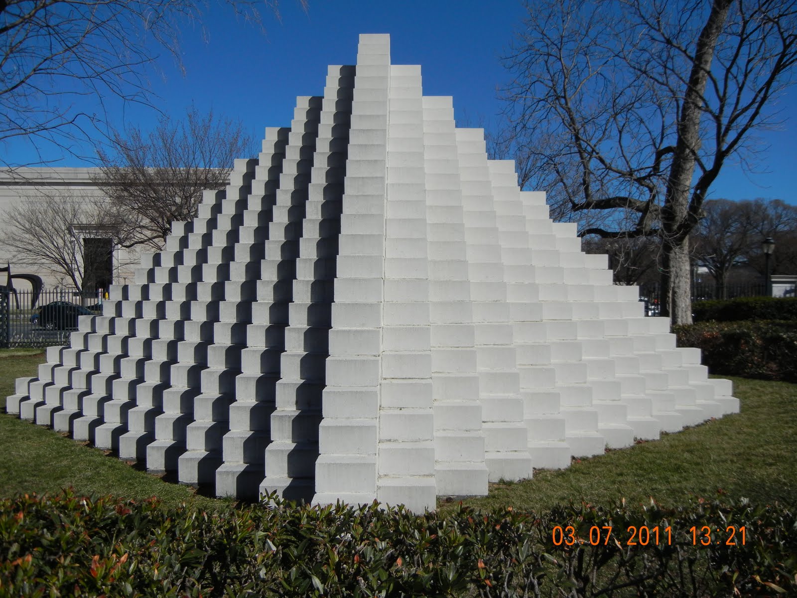 Art e-Walk: Nothingness? Abstract Art?