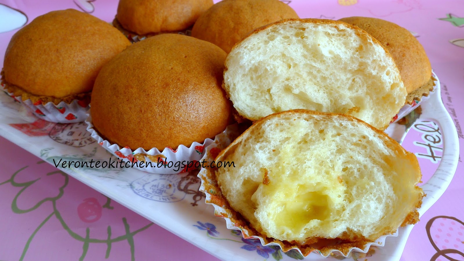Veronica's Kitchen: Mexican Coffee Buns (Roti Boy/ Paparoti Bun)