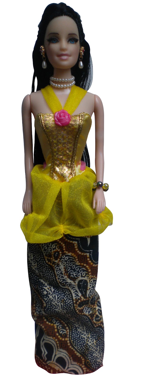 Barbie Batik Princess Sekar: Gaun Pesta Batik