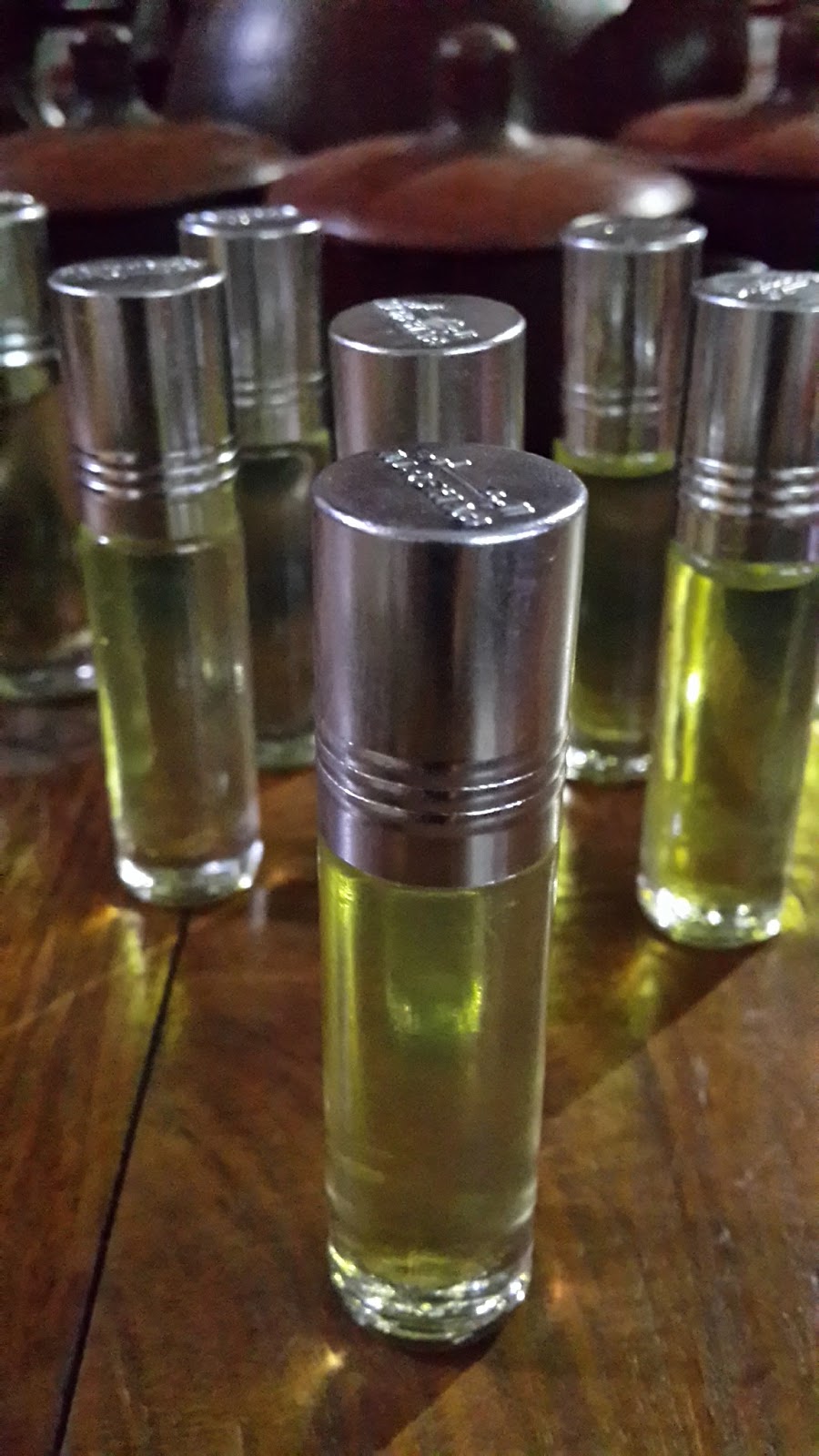 Benteng Kaya Kuliner: Cara membuat minyak klentik kelapa ijo tua