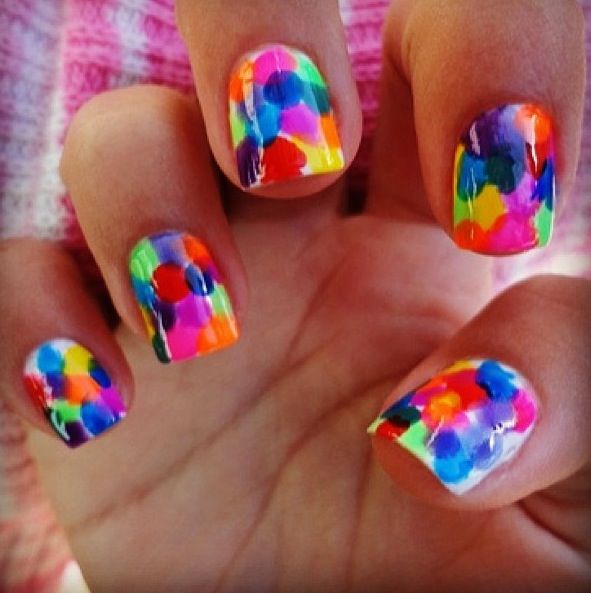 Nail art Ideas For Holi: Colour them!