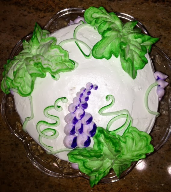 Frosted Art: Grape Vine and Leaves Cake