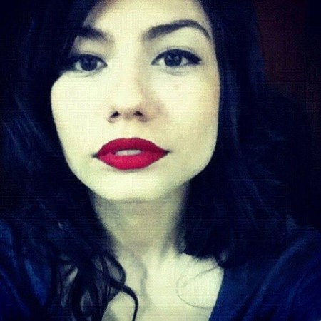 Çilek Kokusu Aslı(Demet Özdemir) Kimdir, Kaç Yaşında, Biyografisi | Apk ...