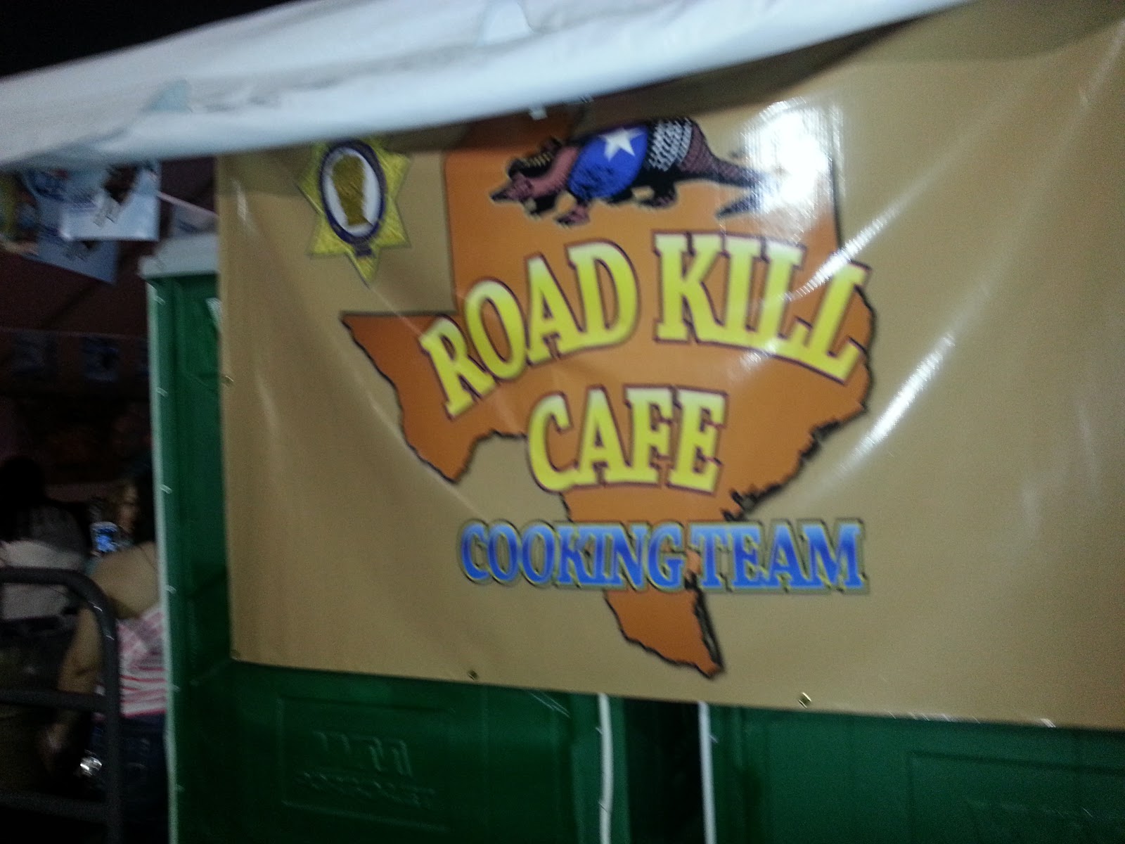 HankOnFood.com : Hanging with the Road Kill Café