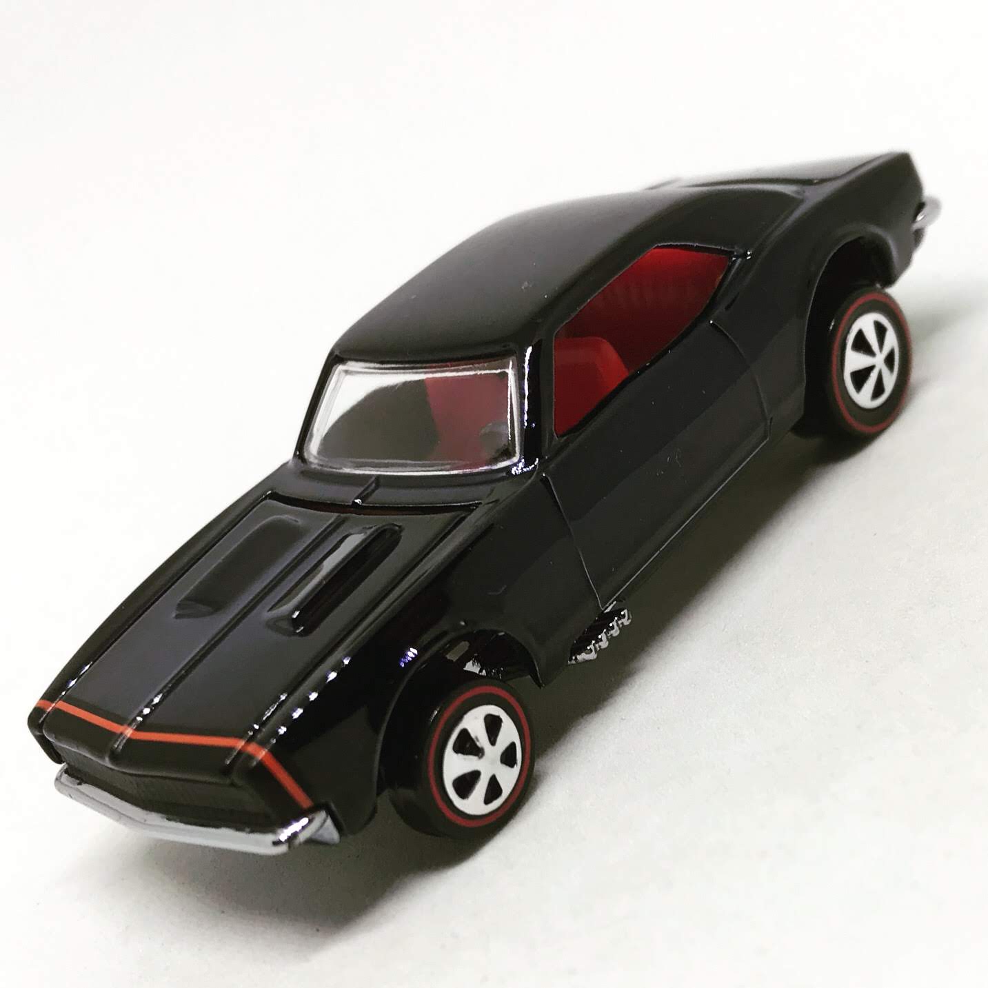 JULIAN'S HOT WHEELS BLOG: Custom Camaro (2019 RLC Club Car Exclusive!)