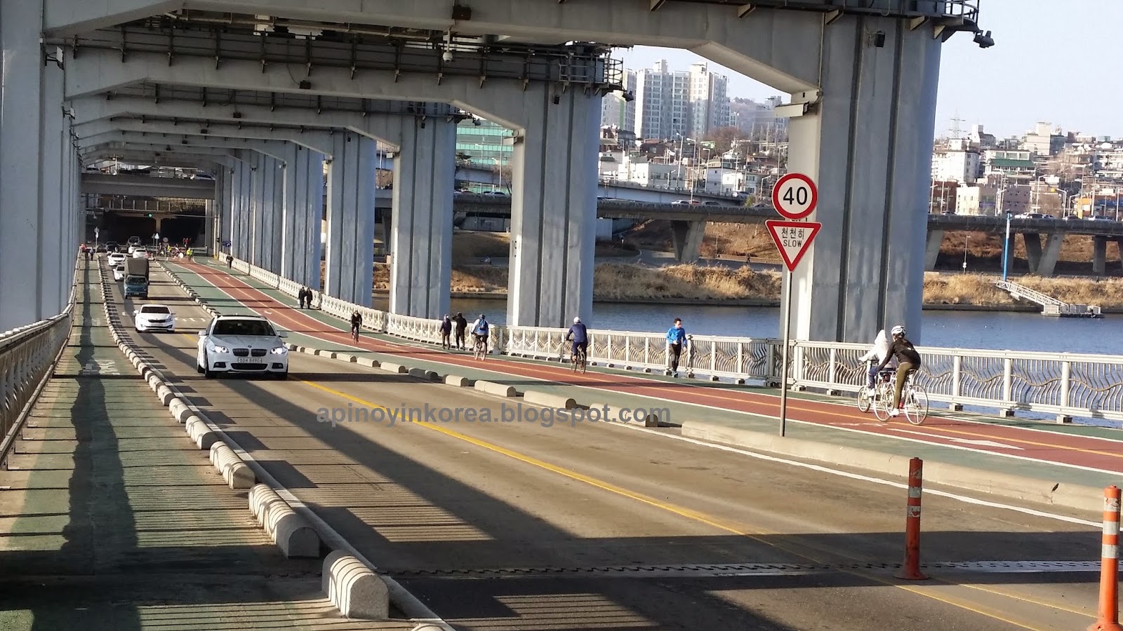 A Pinoy in Korea: The Jamsu Bridge And The Floating Island!