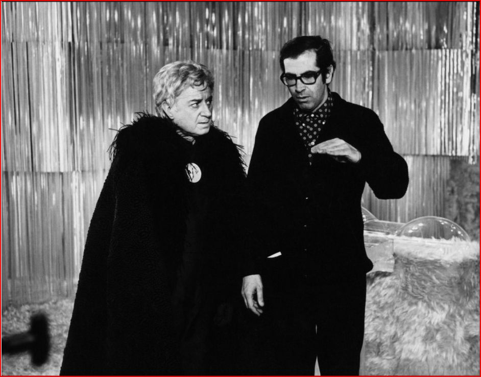 Movie Lovers Reviews: Barbarella (1968) - A Heroic Jane Fonda