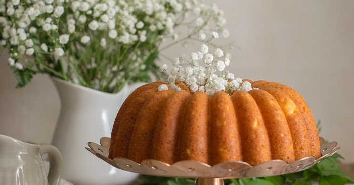 Manzana&Canela: Bundt Cake de limón y requesón. Receta muy fácil.