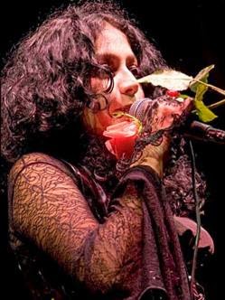 Realidad relativamente independiente: 132 mujeres tomando el control