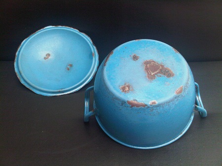 Karya Babah Antik: Panci Enamel Biru