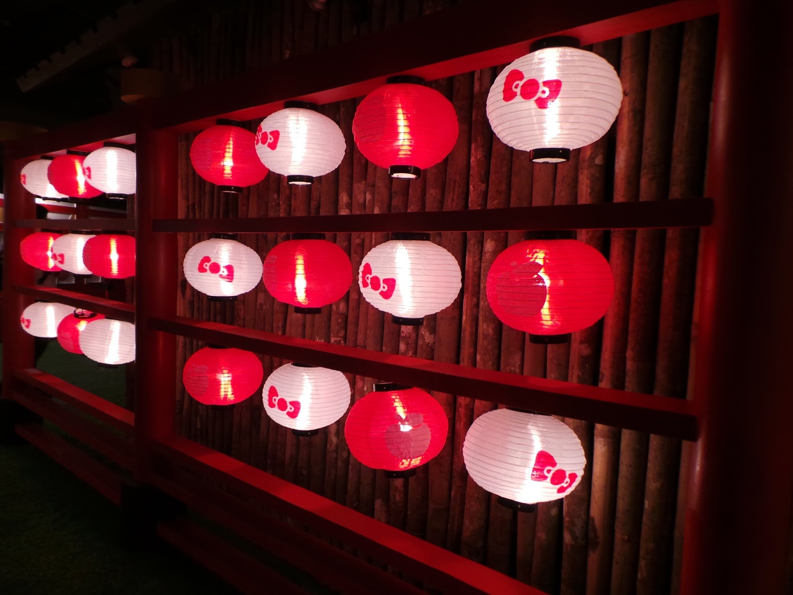 As An Unrest Life: 【Carnival｜嘉年華】 Apple Temple | 蘋果廟