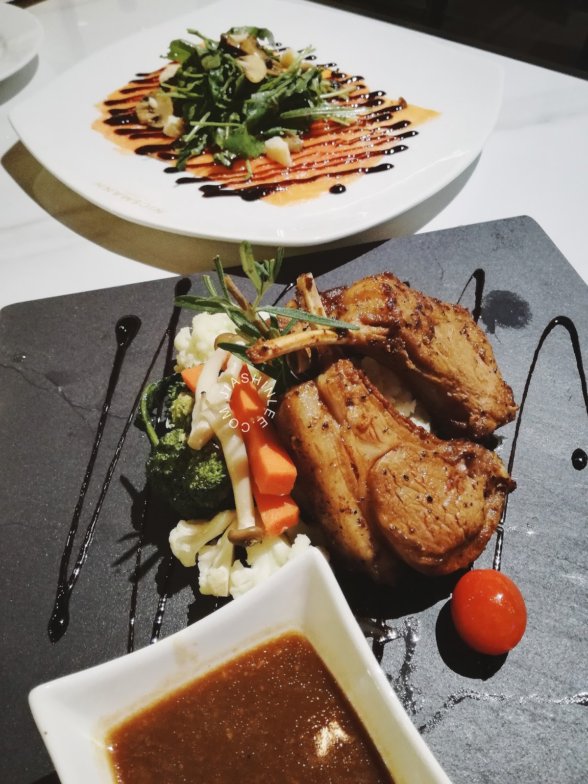 Cheesy Cheese Wheel Pasta at Nicsmann 1940s By Lewré The Starling - Jia ...