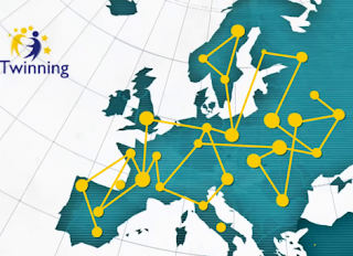 Dale la vuelta siempre a todo: Curso "Proyecta eTwinning" 2017-18