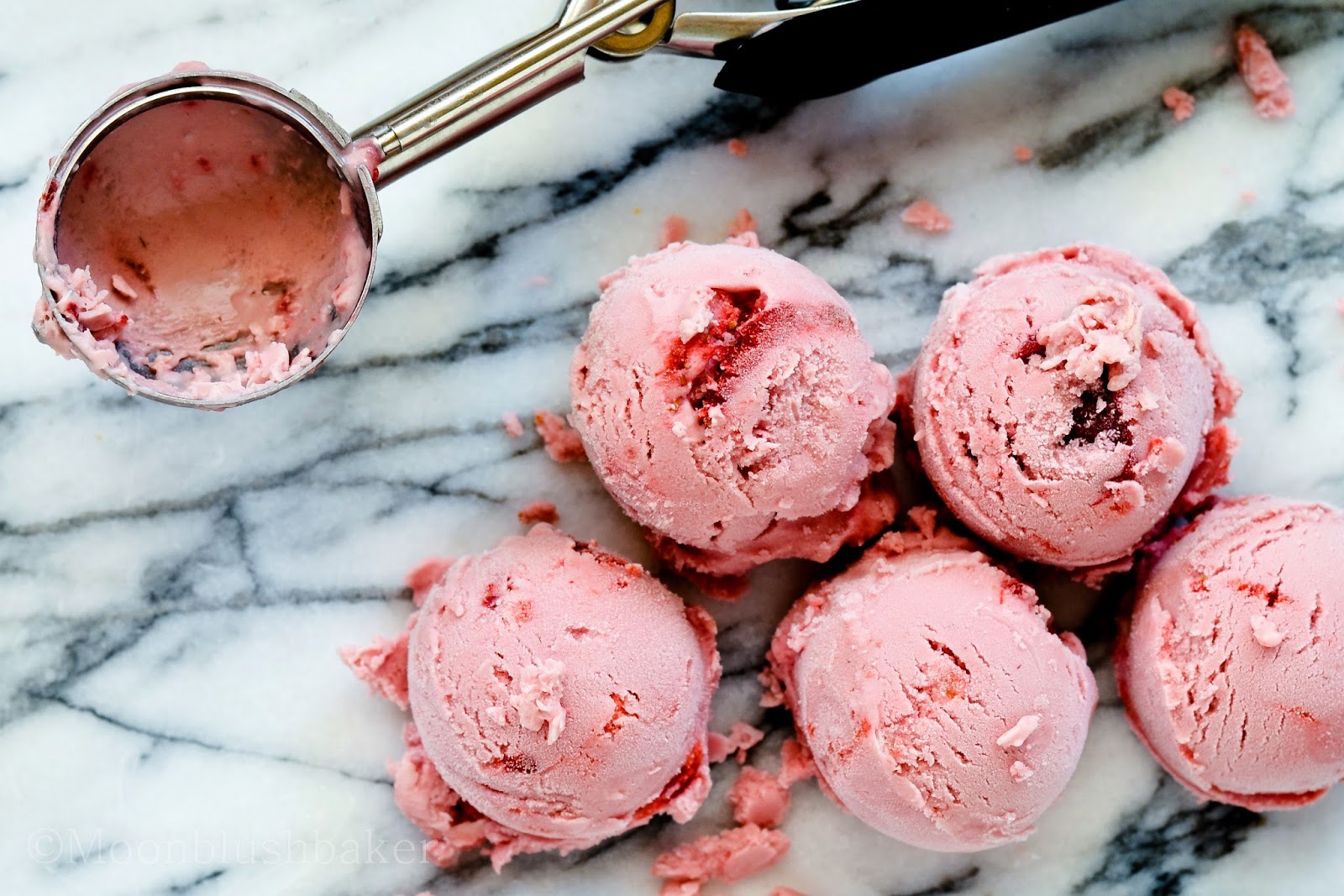 Breaking hearts/-/Red Berry ice cream with Raspberry Coulis | The ...