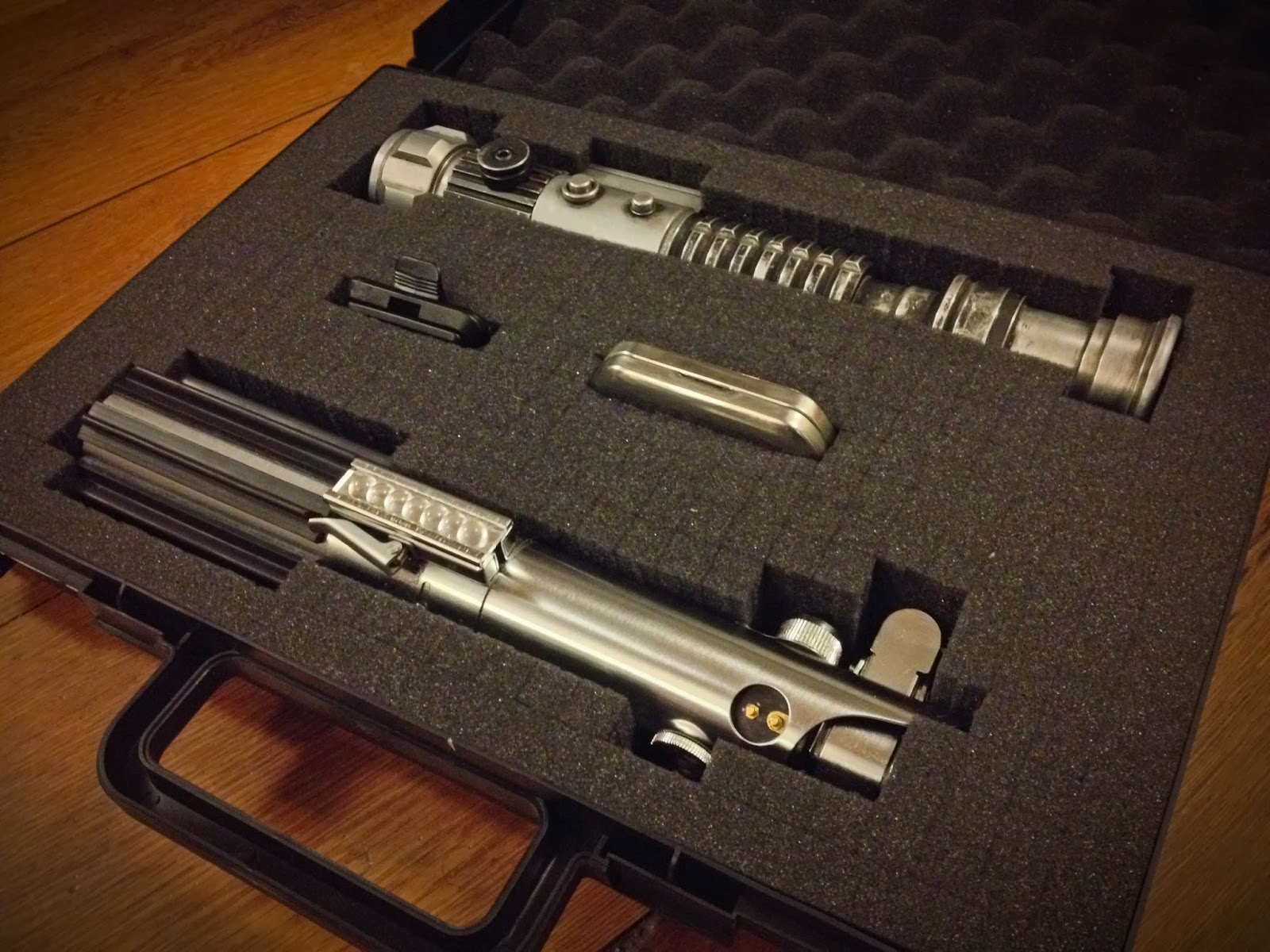 Rebel Hangar title: Lightsaber presentation box