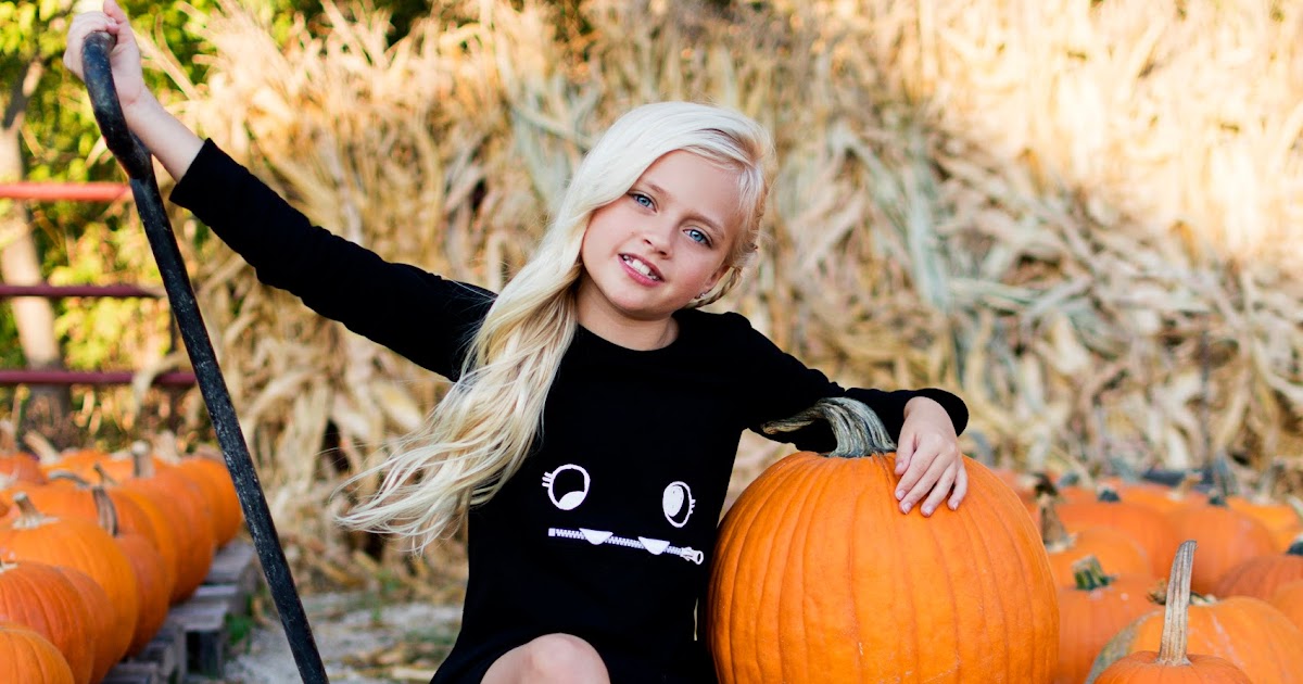 What Daphnie Wore: Pumpkin Picking - Daphnie Pearl